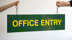 Custom Design & Manufactured School Signs Ph:(03) 5033 1124